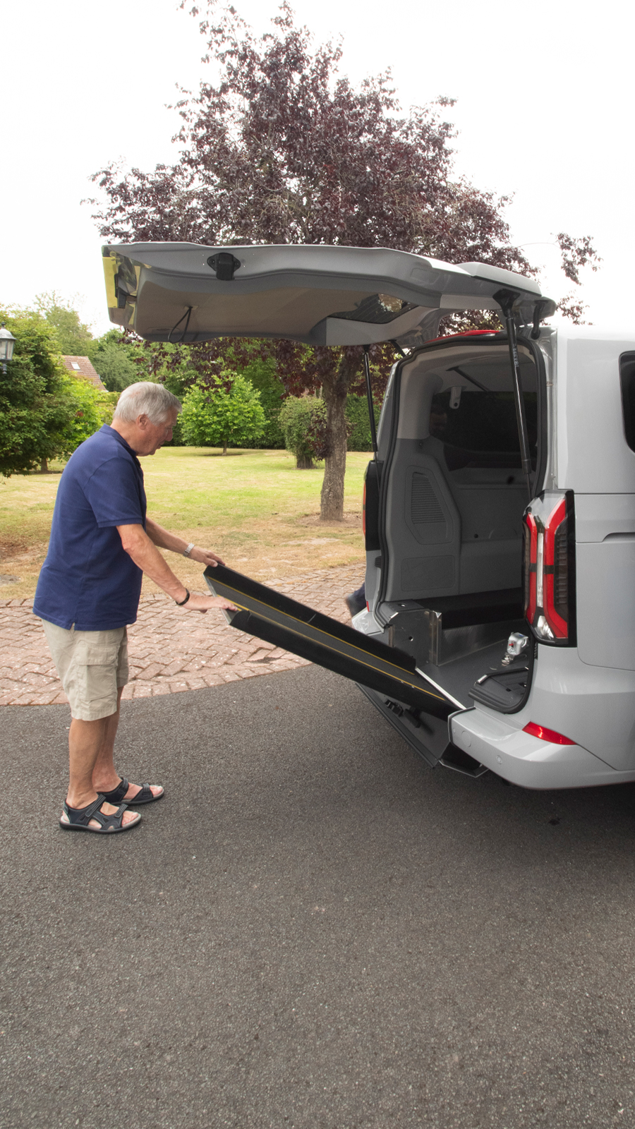 Ford Tourneo Custom Wheelchair Accessible Vehicle (WAV)